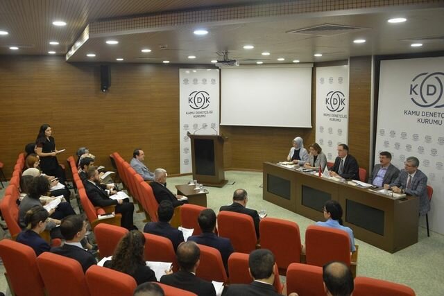 Devlet kurumları ve bakanlıklar Türkiye Büyük Millet Mecli̇si̇ Kamu Denetçi̇li̇ği̇ Kurumu, Ankara, foto