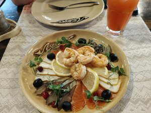 Lyamus (praspiekt Pieramogi No:1, Viciebsk), restoran  Vitebsk'ten