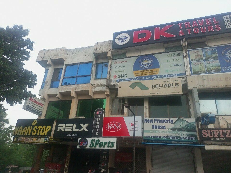 Emlak ofisi Top Associates, Islamabad, foto