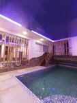 Гелиодор (Krasnoarmeyskaya ulitsa No:67), hamamlar  Uriupinsk'ten