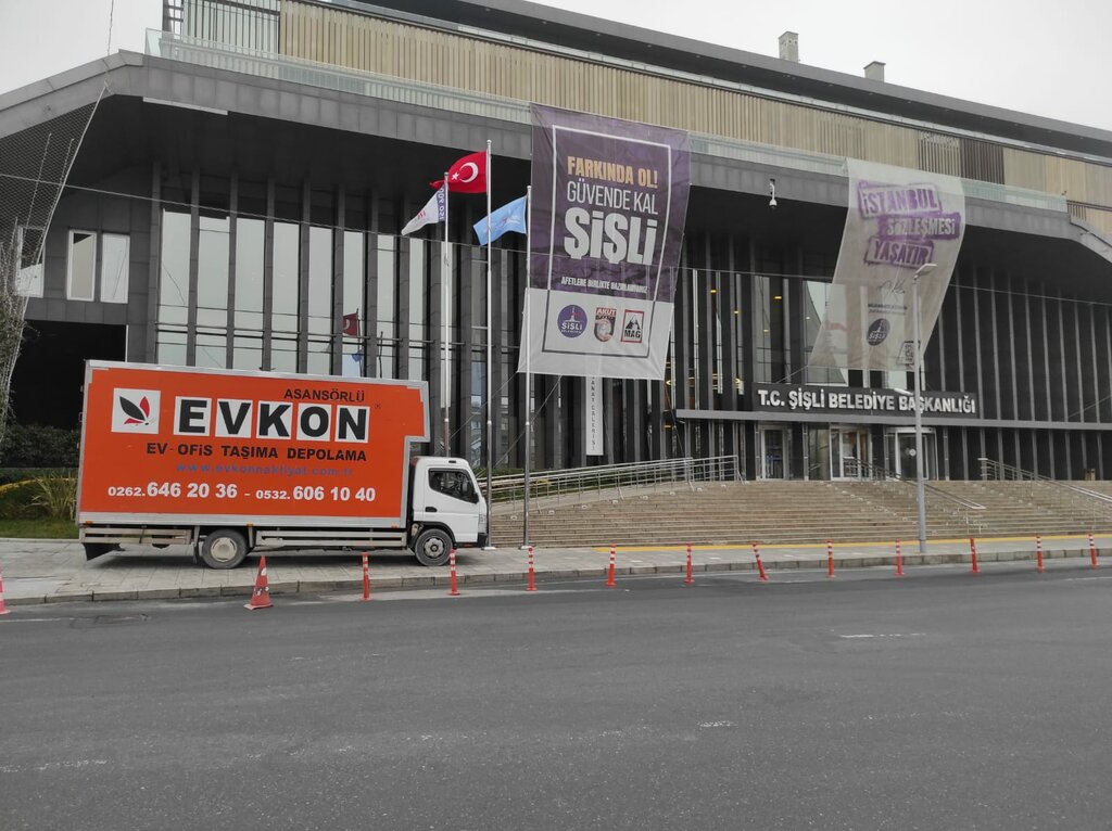 Otopark ve tamirhaneler Evkon Nakliyat, İstanbul, foto
