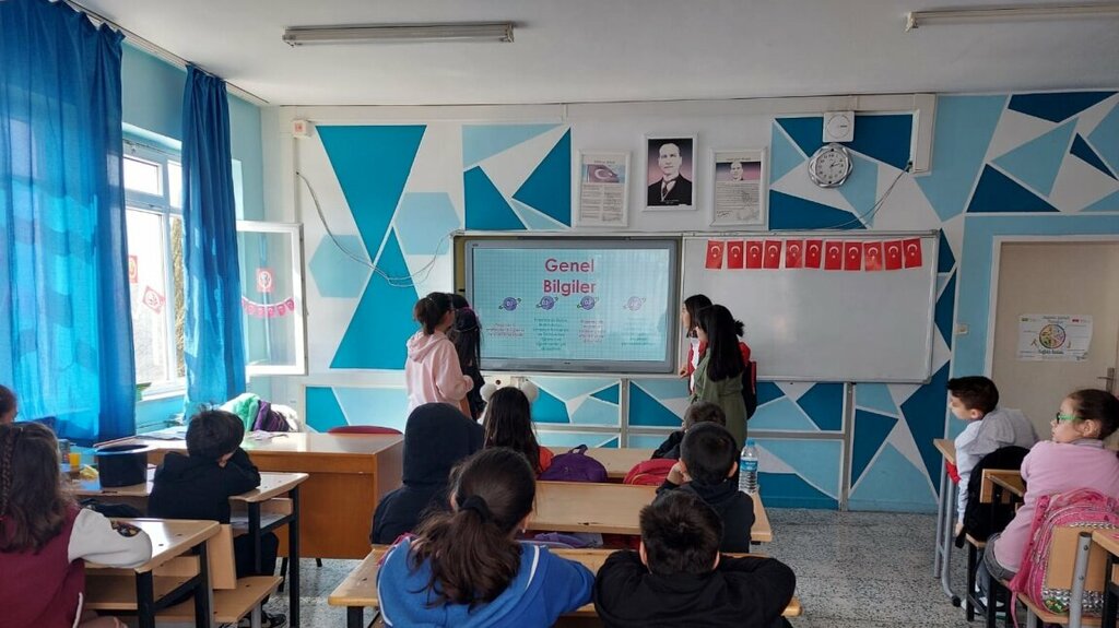 Anaokulları Zübeyde Hanım İlkokulu, Suluova, foto