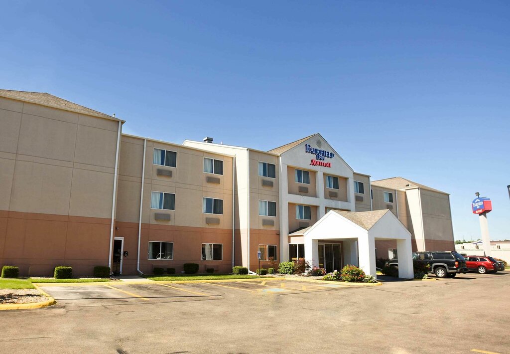 Otel AmericInn by Wyndham Topeka, Topeka, foto