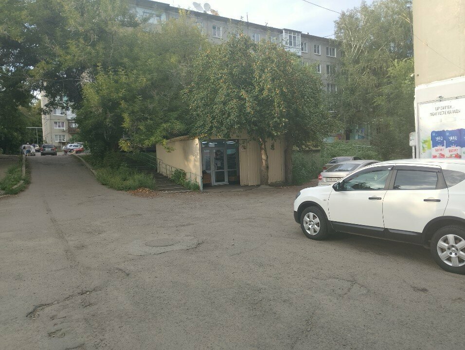 Manavlar Fruit and vegetable trade pavilion, Öskemen (Ust‑Kamenogorsk), foto