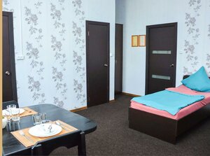 Ararat (ulitsa Karla Marksa No:123А/1, Kamen-na-Obi), otel  Kamen‑na‑Obi'den