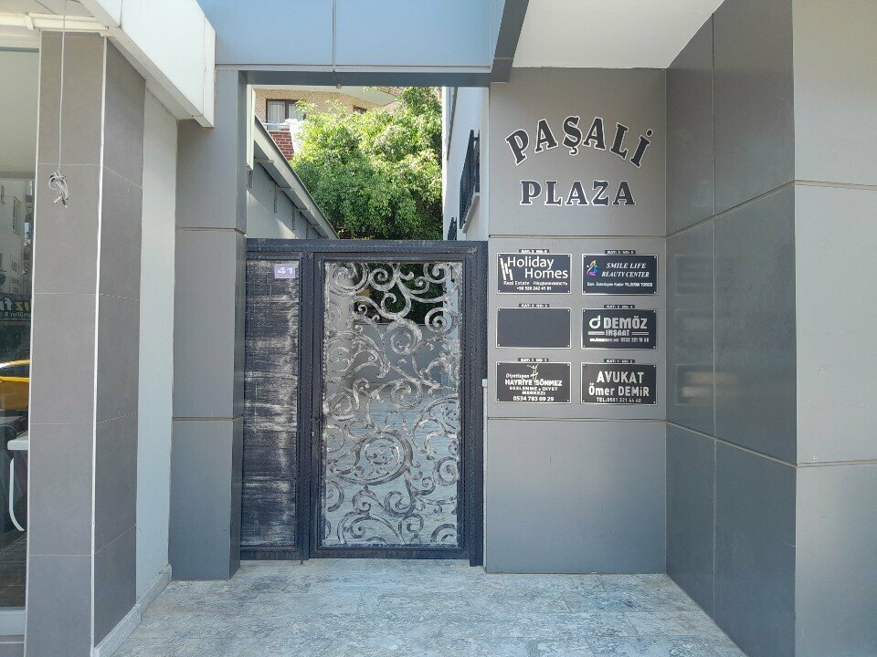 Emlak ofisi Holiday Homes, Alanya, foto
