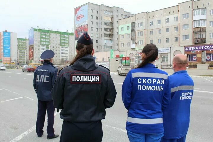 Acil tıbbi yardım hizmeti Gbuz YaNAO Noyabrskaya stantsiya skoroy meditsinskoy pomoshchi, Noyabrsk, foto