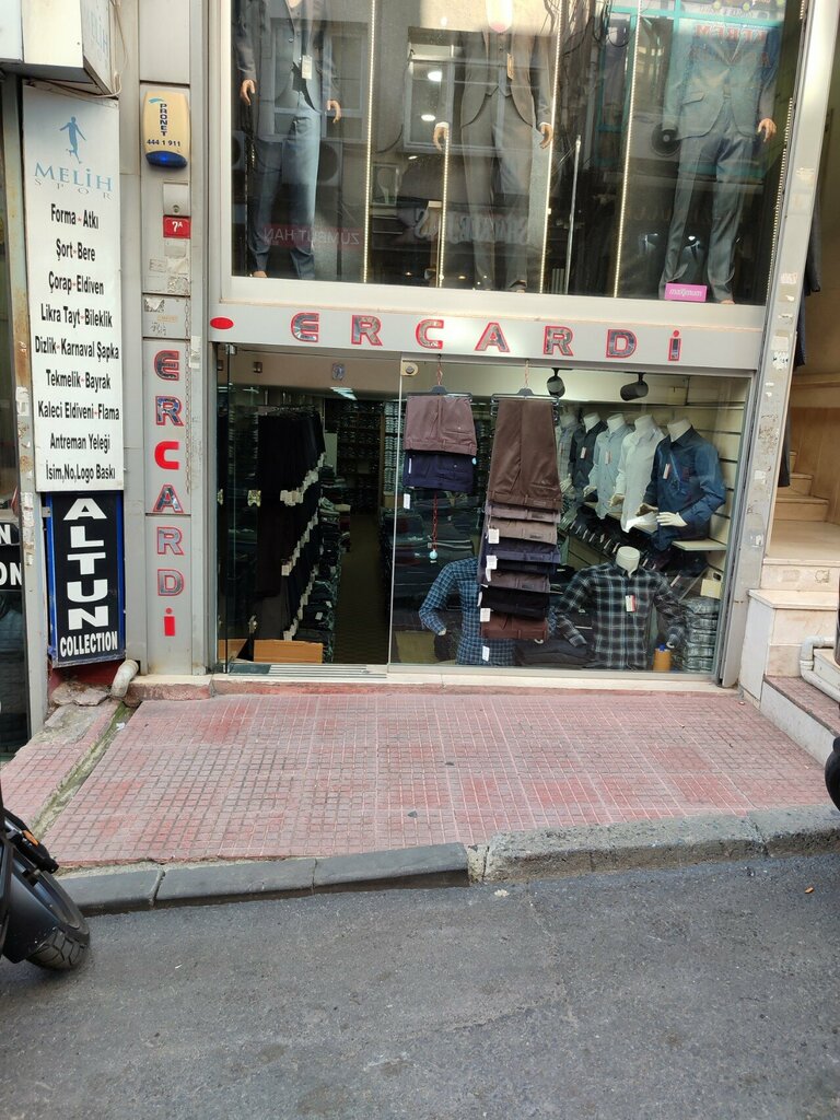 Giyim mağazası Ercardi, İstanbul, foto