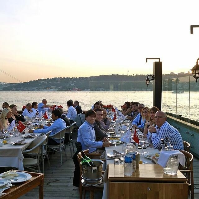 Petrol ürünleri üreticileri Erdem Petrol, İstanbul, foto