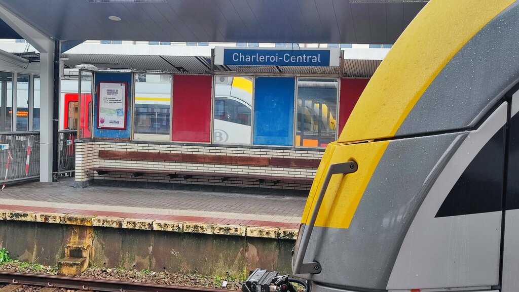 Tren istasyonu Charleroi-Sud, Charleroi, foto