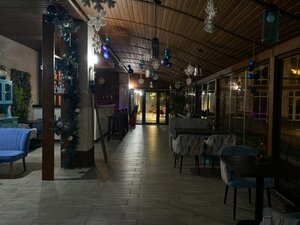 Tonakan (Vostochnaya ulitsa No:119, stanitsa Yelizavetinskaya), restoran  Krasnodarski krayından