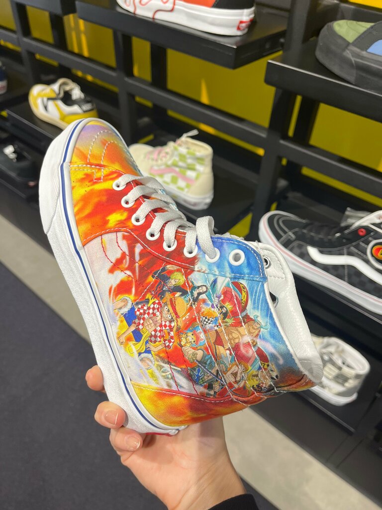 Ayakkabı mağazaları Sneaker District Abudhabi, Abu Dabi, foto