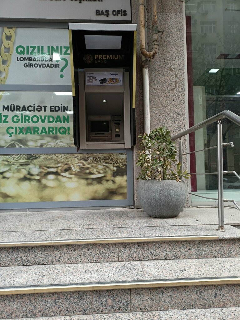ATM'ler Premium Bank Bankomat, Bakü, foto