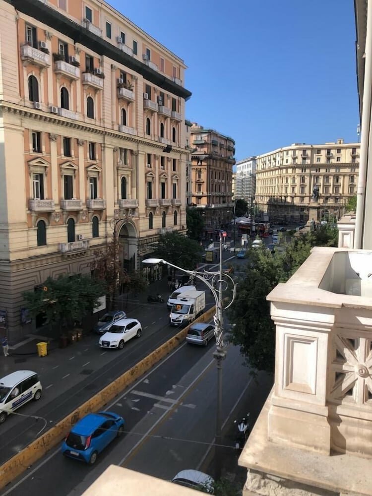 Otel Mamalu Studios and Suites, Napoli, foto