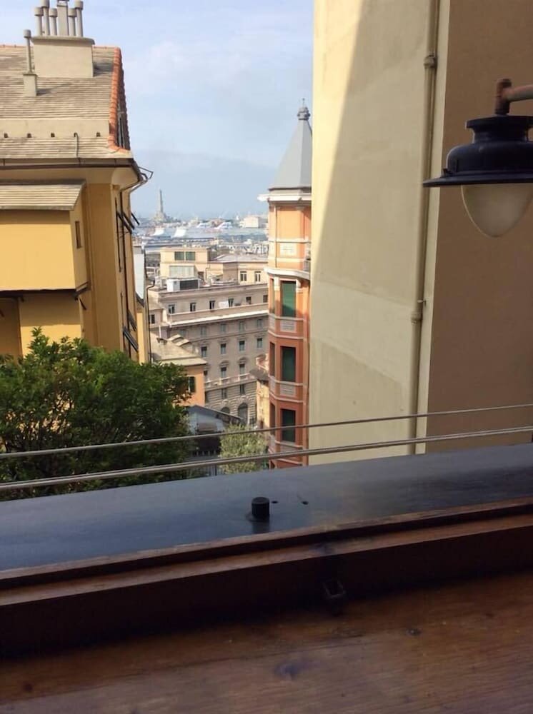 Otel Aneide's Bed & Breakfast, Cenova, foto