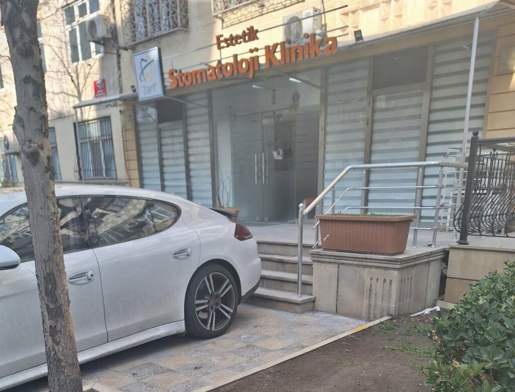 Özel ağız ve diş sağlığı klinikleri ve muayenehaneleri Estetik, Bakü, foto
