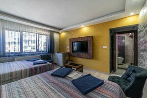 Enceladus Otel (Bursa, Osmangazi, Sakarya Cad., 115), otel  Bursa'dan