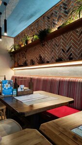 Starik Khinkalych (Dzerzhinskogo Street No:2, Ivanovo), kafe  İvanovo'dan