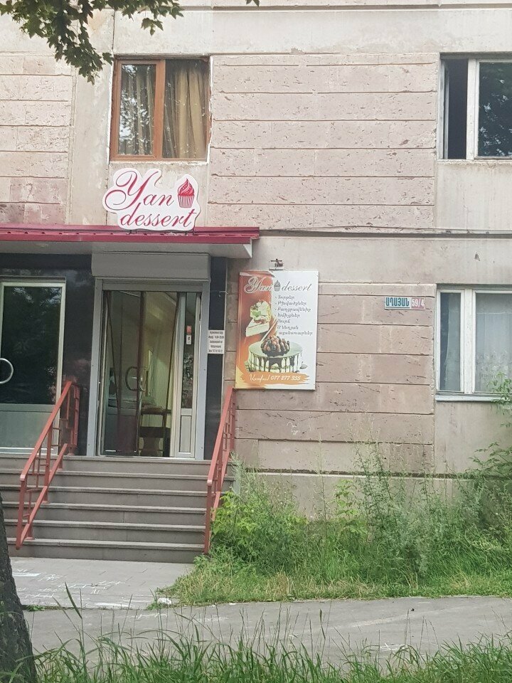 Pasta, şekerleme ve tatlı Yan Desert, Vanadzor, foto