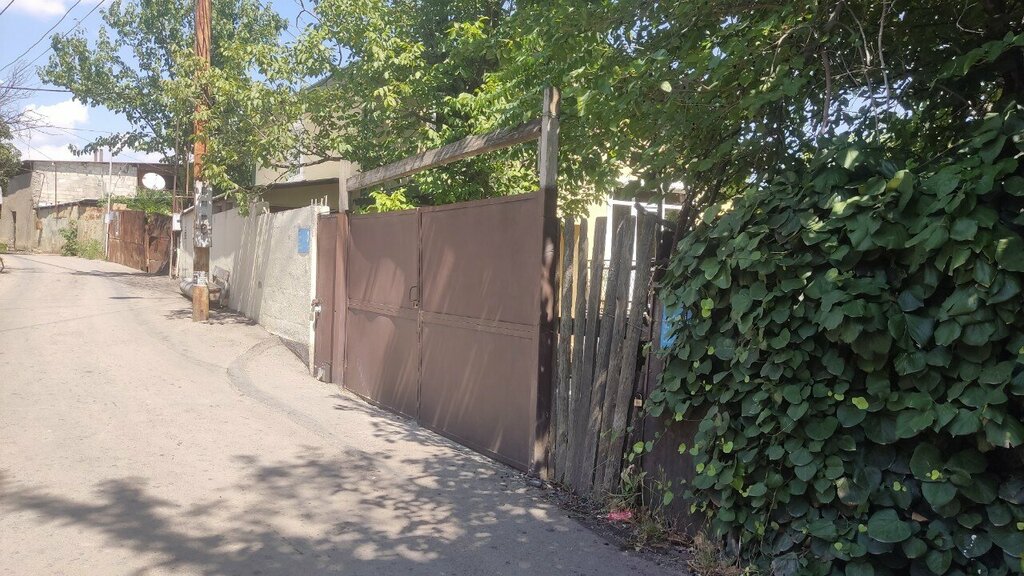 Özel ağız ve diş sağlığı klinikleri ve muayenehaneleri Деа дент, Tiflis, foto