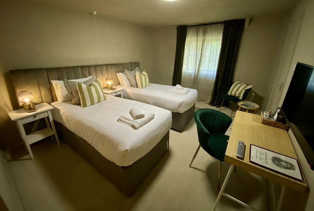 Otel The Lion at Pennard, İngiltere, foto