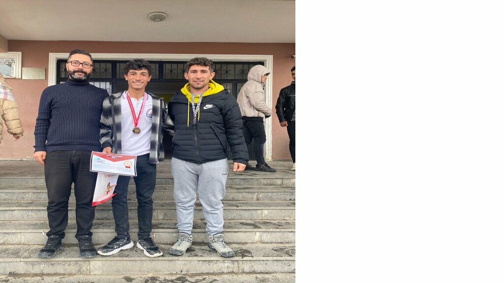 Lise Şehit Abdulhalık Araz Anadolu Lisesi, Özalp, foto