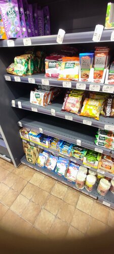 Süpermarket Korzinka, Bekabat, foto