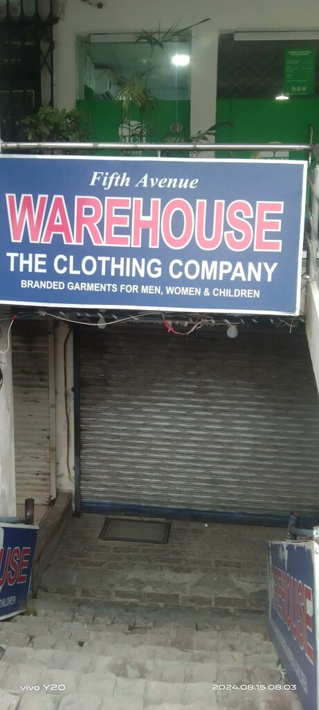 Giyim mağazası Ware House, Islamabad, foto