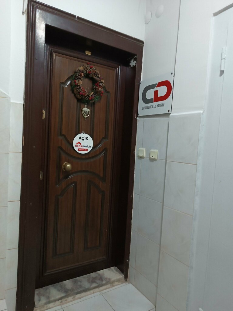 Emlak ofisi CD Gayrimenkul & Yatırım, İzmir, foto