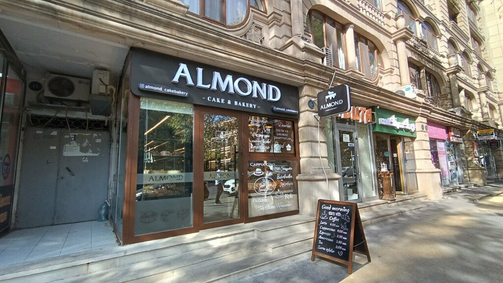 Ekmek fırını Almond, Bakü, foto