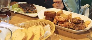 Сова (ulitsa imeni K.S. Petrova-Vodkina No:3, Khvalynsk), kafe  Hvalynsk'ten