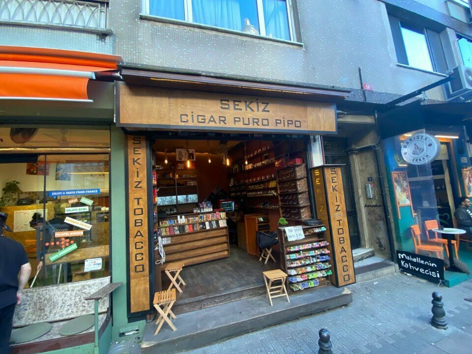 Tütün, sigara mağazaları Sekiz Tobacco, İstanbul, foto