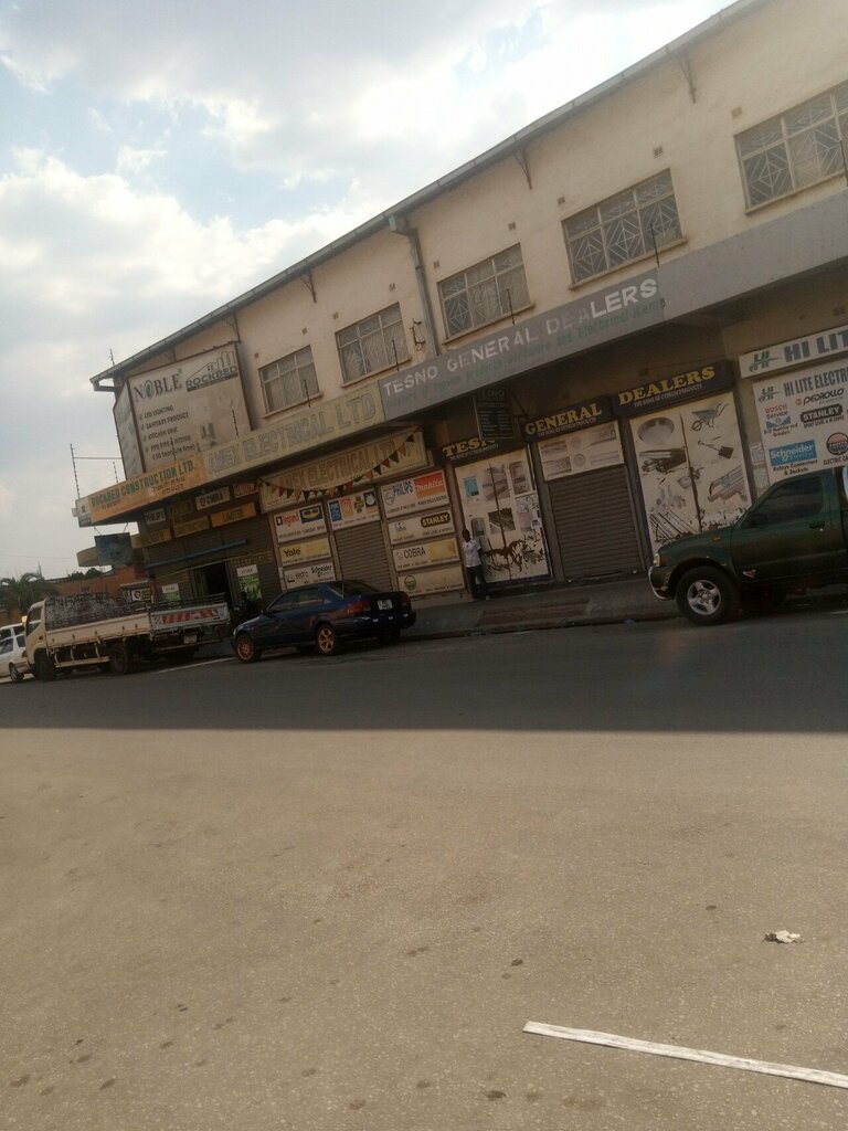 Otomobil yedek parçaları Amex Electrical Ltd, Lusaka, foto