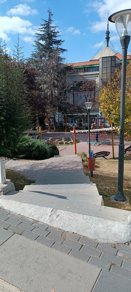 Parklar ve ormanlar Kazım Özcan Parkı, Ankara, foto