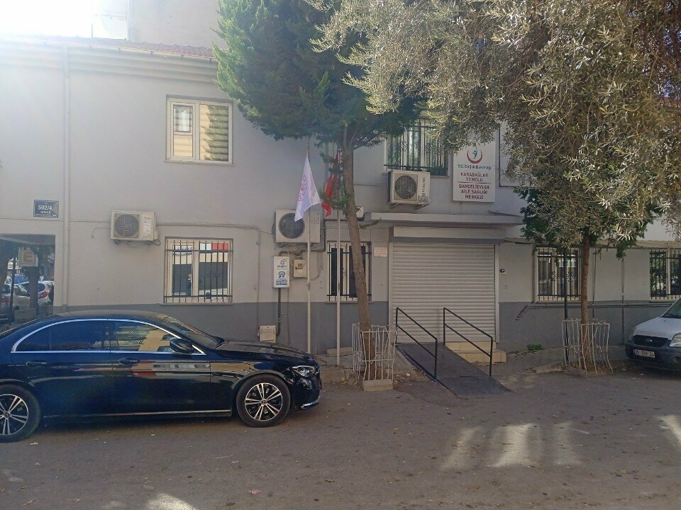 Aile sağlığı merkezi Karabağlar 13 Nolu Bahçelievler Aile Sağlığı Merkezi, İzmir, foto