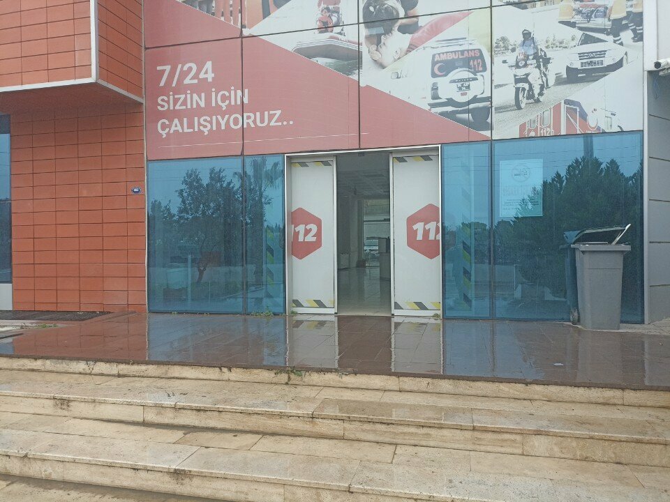 Acil yardım hizmeti İzmir 112 Ambulans Servisi, İzmir, foto