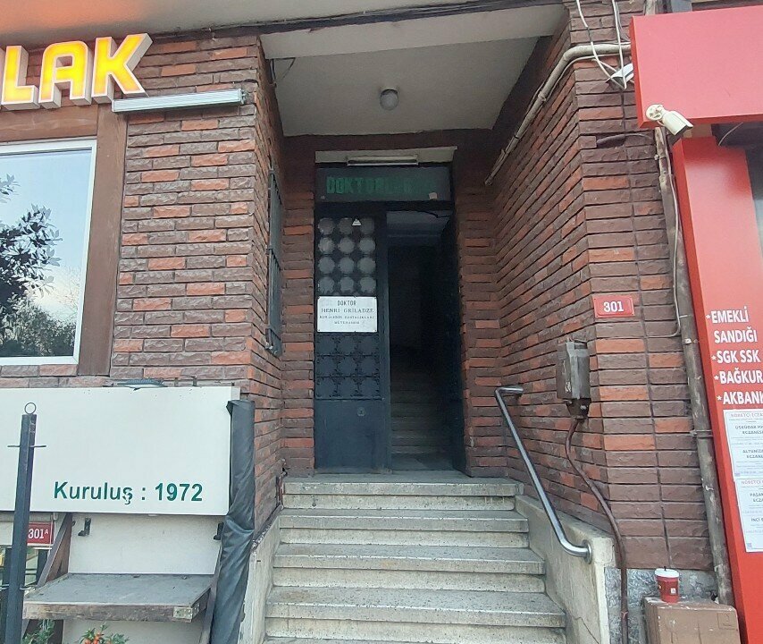 Emlak ofisi Tempo Emlak, İstanbul, foto