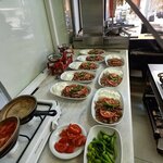 Kazdağı Pide Kebap Salonu (Altınoluk Mah., 1. Sok., No:4/A, Edremit, Balıkesir), kafe  Edremit'ten