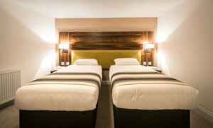 Livingston Lodge Hotel (Scotland, West Lothian, Livingston, New Yearfield Roundabout), otel  Livingston'dan