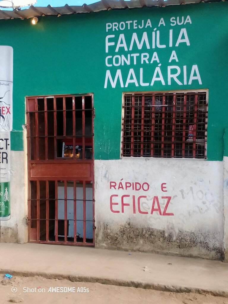Sağlık denetim hizmetleri Família Contra Malária, Loanda, foto