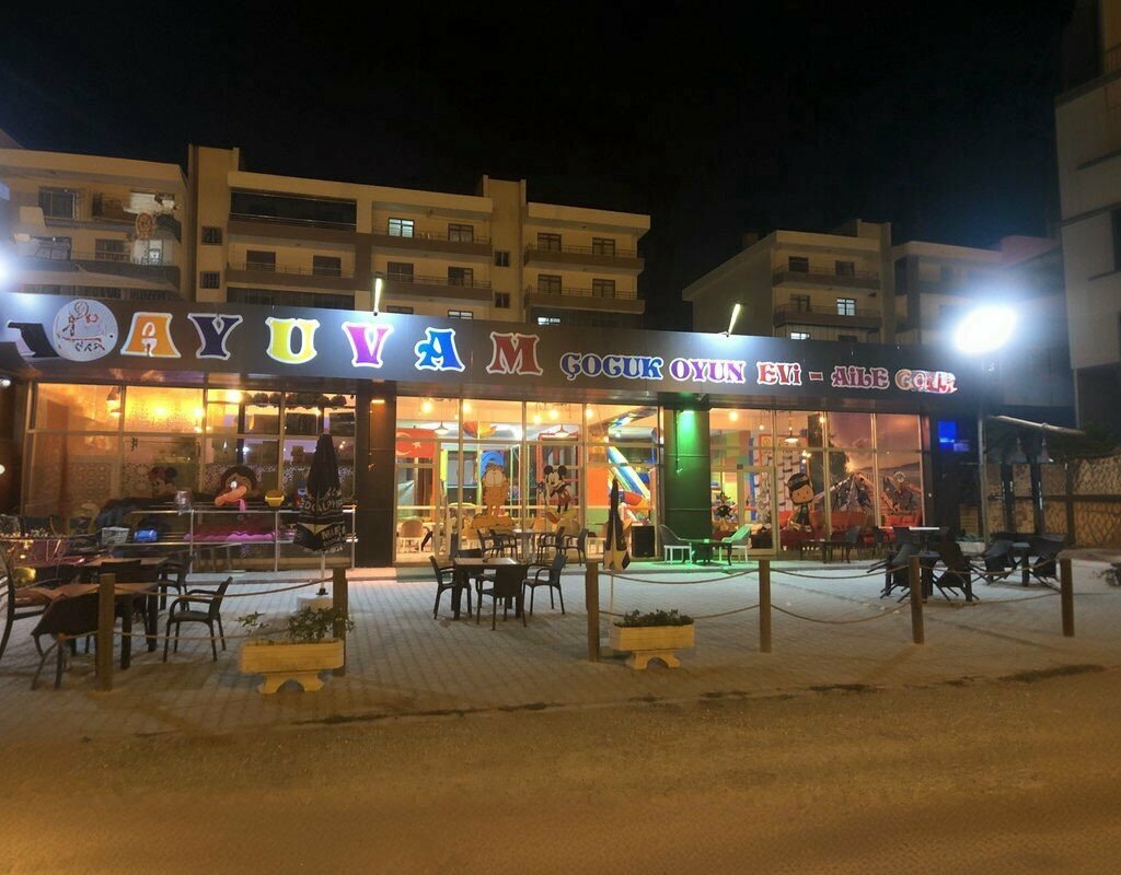 Eğlence merkezleri Yuvam Çocuk Oyun Evi - Aile Cafe Oyuncak Mağazası, Karapınar, foto