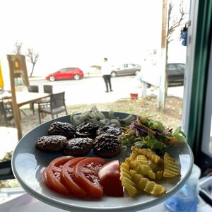 Sahil Aile Çay Bahçesi (İstanbul, Arnavutköy, Sahil Cad., 28), kafe  Arnavutköy'den