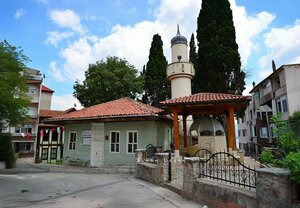 Yumurtacı Cami (Kocaeli, İzmit, Hacıhasan Mah., Sırrıpaşa Cad., 14), cami  İzmit'ten