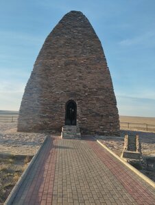 Mausoleum of Kozy-Korpesh and Bayan Sulu (J. Qojaǵapanuly kóshesi No:1, selo Tarlauly), turistik yerler  Doğu Kazakistan eyaletinden