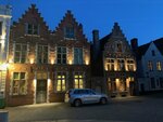 1669 Bed & Breakfast (Sint-Salvatorskerkhof No:16), otel  Bruges'ten