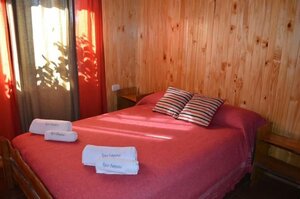 Cabañas RaicesPampeanas (Provincia de Misiones, Departamento Iguazú, Puerto Iguazú, Eldorado 455), otel  Puerto Iguazú'dan