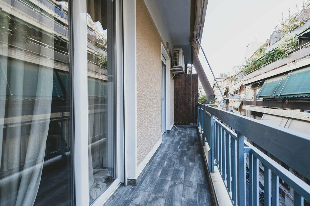 Otel Athens Vibe-Minimalist Aptm in Pagrati, Atina, foto