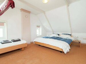 Charming House in Easterlittens on a Frisian Farm (Friesland, Littenseradiel, Oosterlittens), otel  Friesland'dan