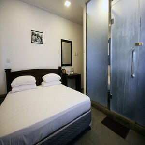 Ocean Breeze (Western, Colombo), otel  Kolombo'dan
