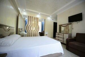 Hotel hotel (Autonomous Republic of Adjara, Batumi, Tsminda Andria Pirveltsodebuli Highway), otel  Batum'dan